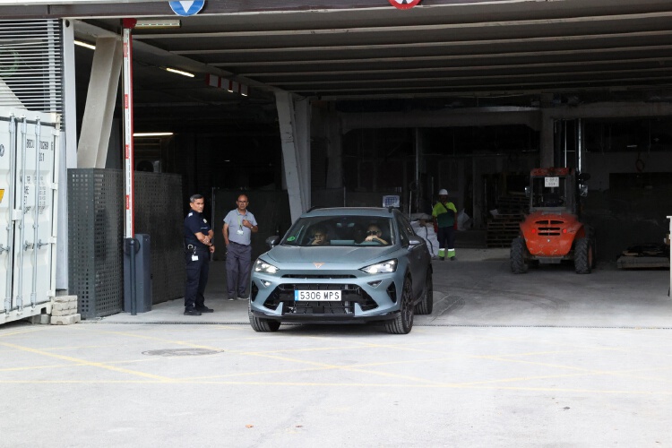 Four arrested after Spanish teen star Lamine Yamal’s father stabbed | Nestia