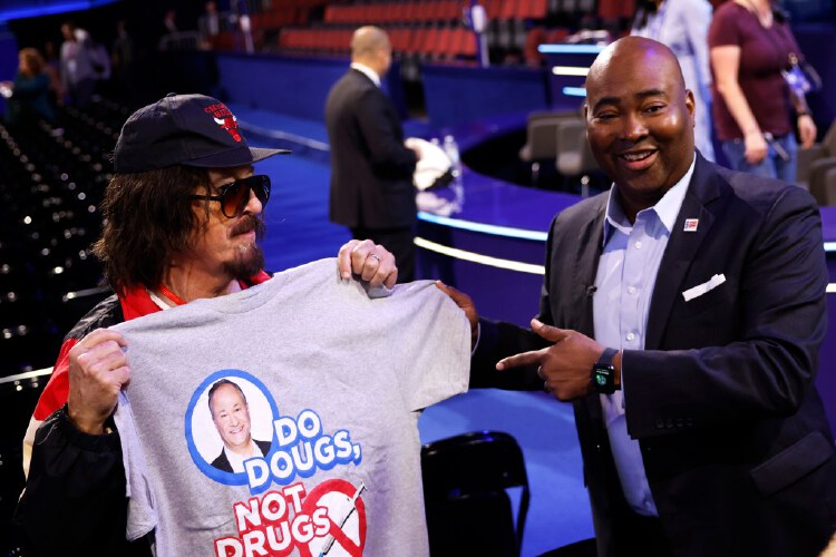 Stephen Colbert brings back his Donny Franks alter-ego — and gives a ...