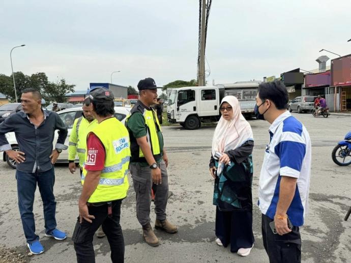 大红花花园水灾频频 罪魁祸首竟是轮胎 | Nestia