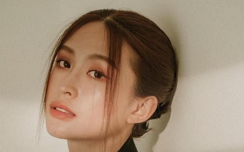 马国歌手黄若熙以全新身份推出新作 | Nestia