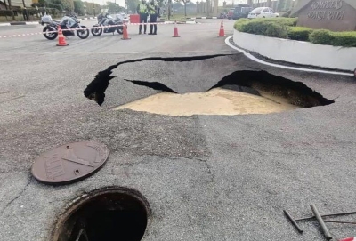 Another sinkhole appears — this time along the access road to KLIA’s ...