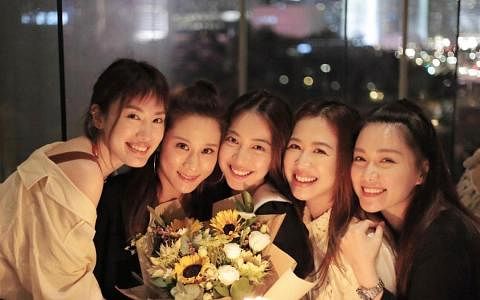 日本婚宴照流出 TVB小花被爆秘嫁电视高层 | Nestia