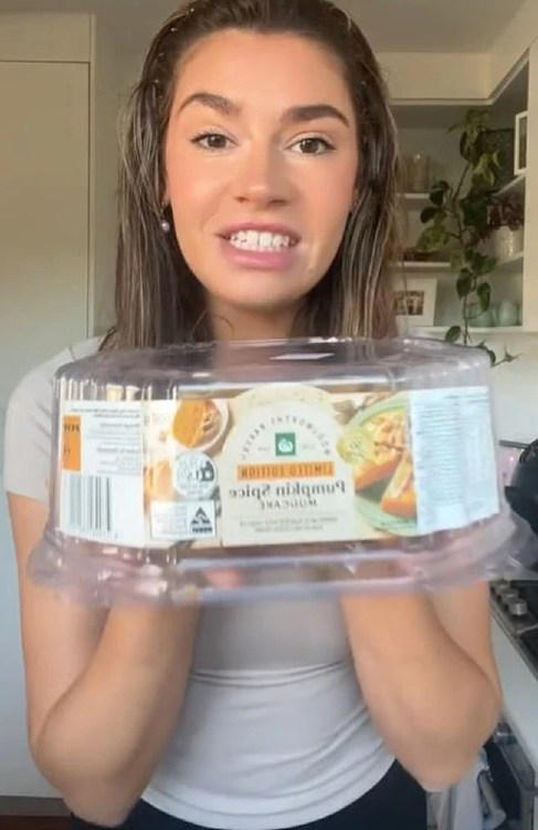 Woolies推出限量款蛋糕！网红测评完瞬间爱上，直呼“美味”（组图） | Nestia