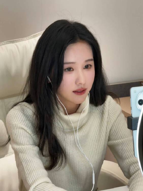 陈都灵直播工作人员大吼？艺人和团队的工作模式仍需改进 | Nestia