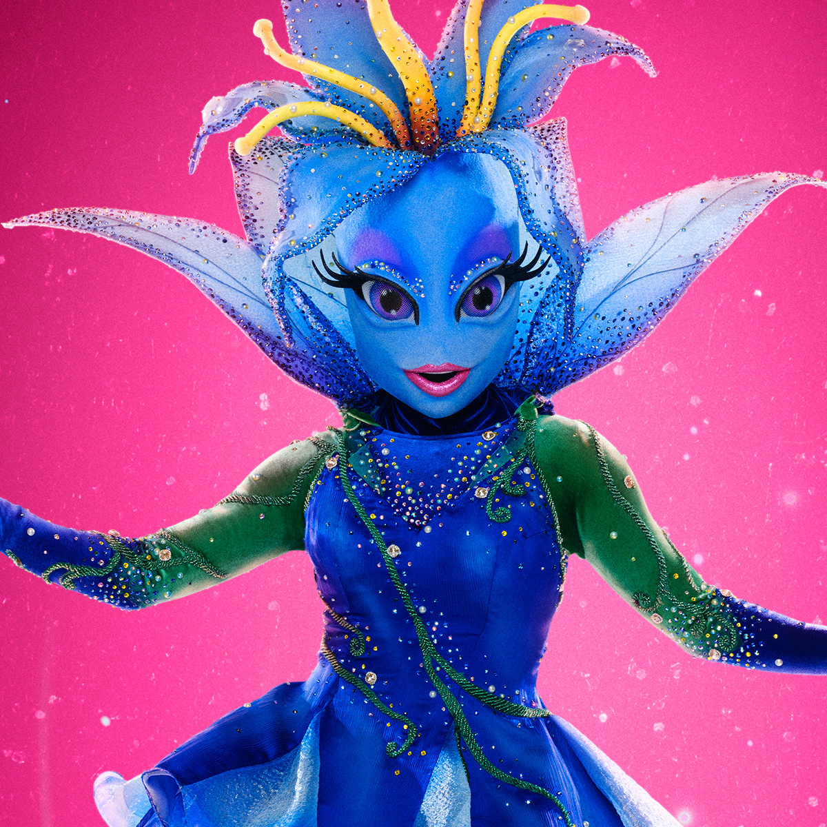 This '90s Music Icon's Masked Singer Elimination Will Leave You ...