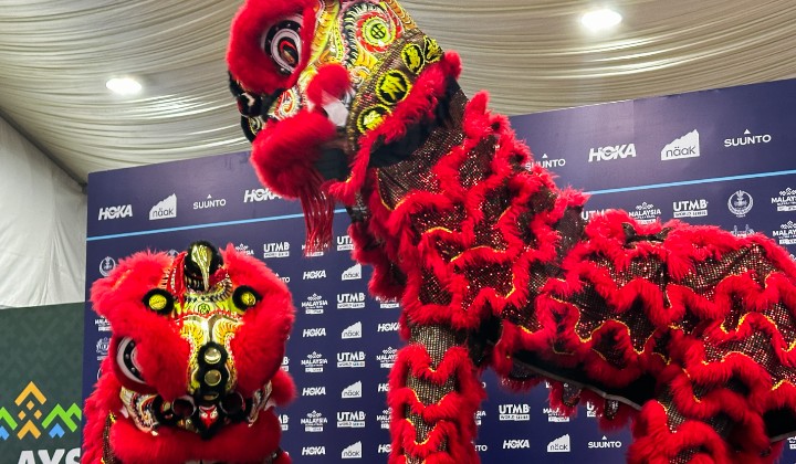 Mount Kinabalu Porter Carries Malaysia’s Hopes Against Global Ultra ...