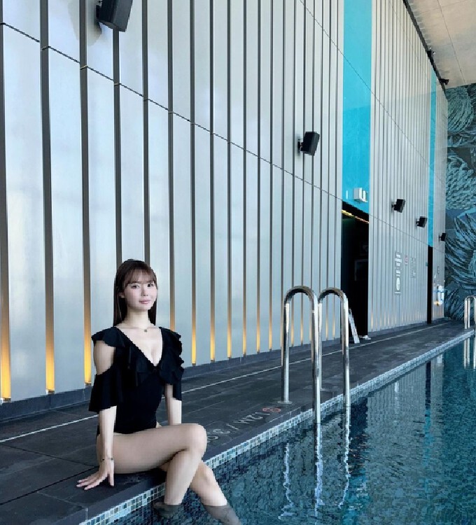 「三上悠亚接班人」日本AV女优Miru涉来港卖淫 以「独特」床技作卖点曾称因学体操练成 | Nestia