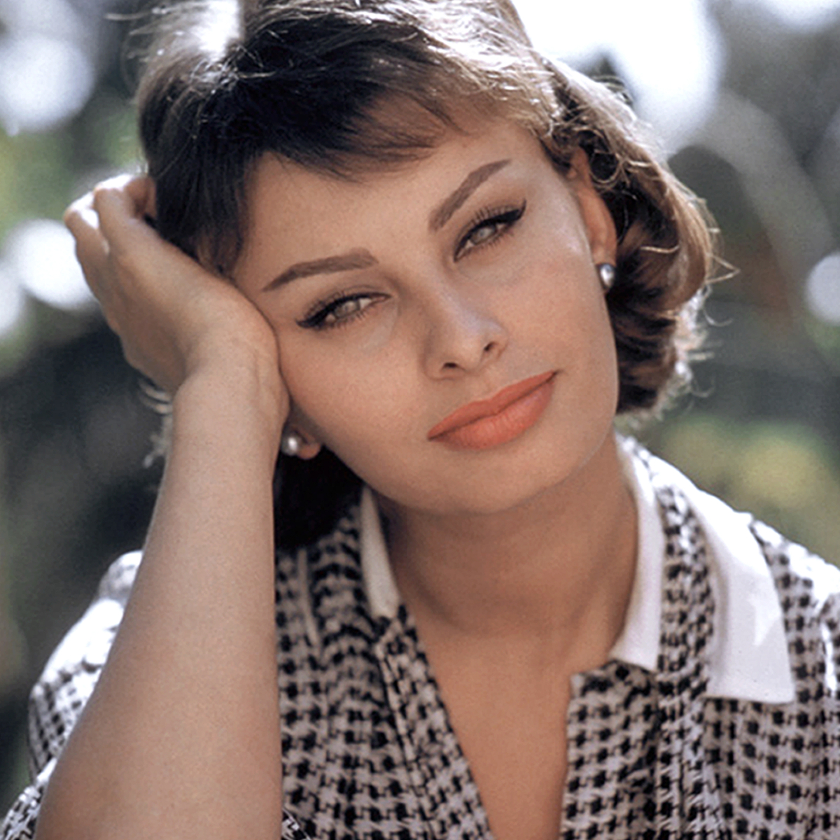 Sophia Loren's Lookalike Granddaughter Lucia Ponti Makes Public Debut ...