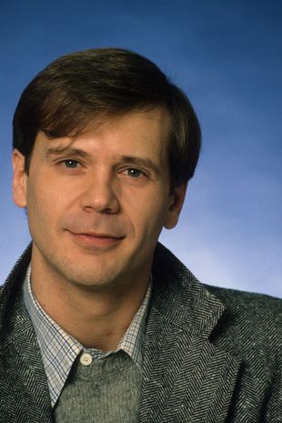 Stranger Things and Dynasty star Mark Withers dead at 77 after cancer ...