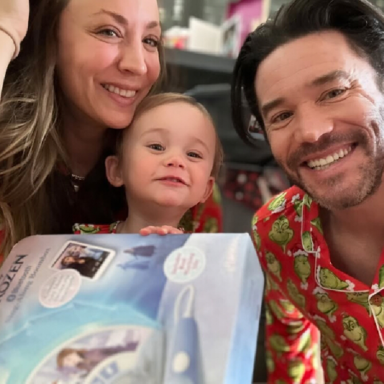 Kaley Cuoco's Daughter Will Remind You of the Magic of Santa on First ...