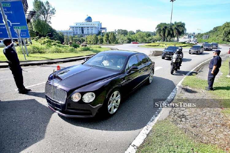 Musa Aman sworn in as 11th Sabah Yang di-Pertua Negeri | Nestia