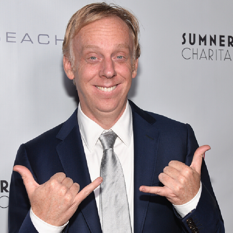 You Might’ve Missed Mike White’s Survivor Pals in The White Lotus Season 3 Premiere | Nestia