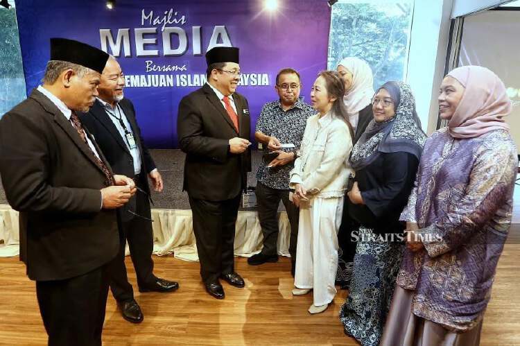 Jakim ready to work with influencers to ensure accurate delivery of information | Nestia