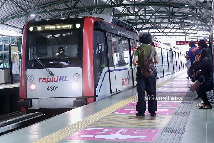 Prasarana to improve LRT station safety after blind man run over | Nestia
