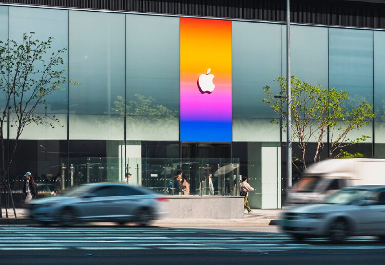 Apple’s major software redesign disappoints chinese consumers | Nestia