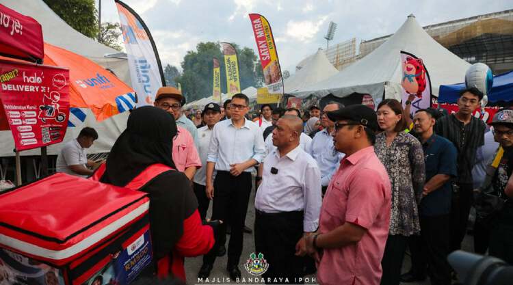 霹公仆获1500开斋节援金 大臣：总额1000万惠逾1.3万人 | Nestia