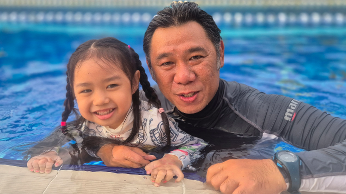 How a former Singapore police officer turned life's hardest lessons into a swim academy | Nestia