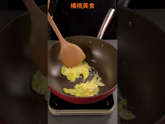 【Shorts短片】超梦幻粉红色炒饭，惊艷上桌！ | Nestia