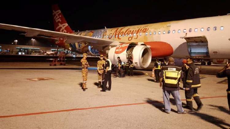 [UPDATED] AirAsia Airbus A320 makes emergency landing after engine fire ...