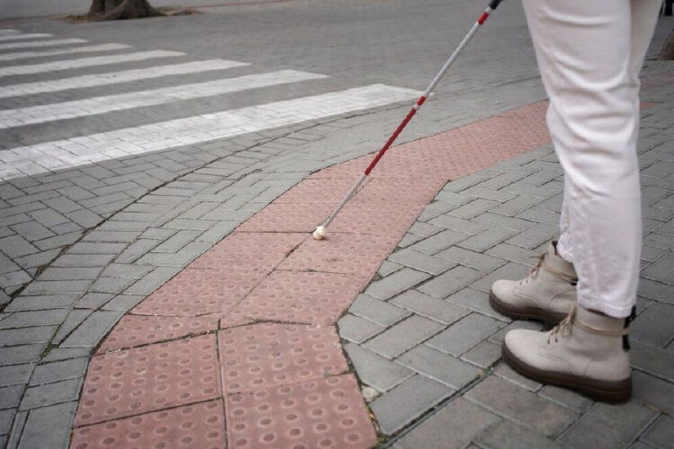 中国研发出为盲人导航可穿戴AI辅助系统 | Nestia