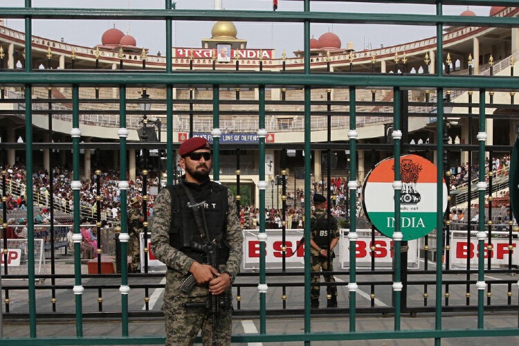 India strikes Pakistan in aftermath of Kashmir tourist killings | Nestia
