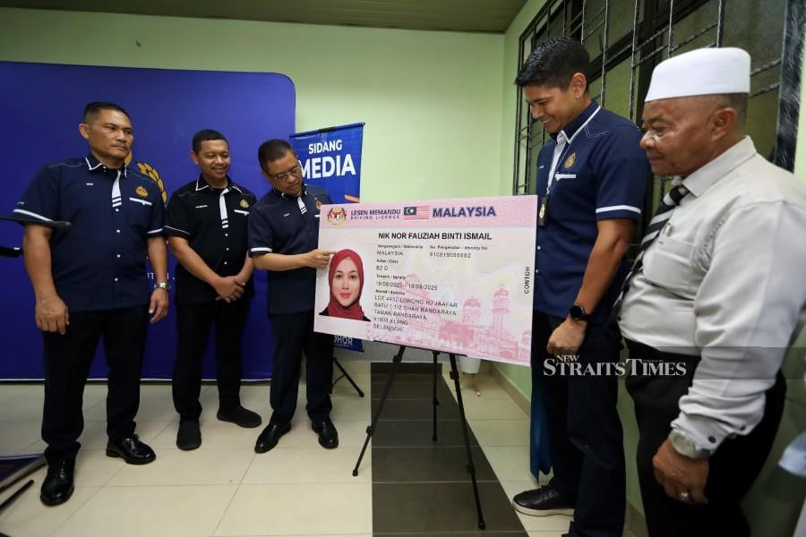 RTD introduces new Malaysian driving licence with enhanced security ...