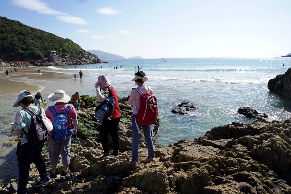 Hong Kong helicopter rescues 3 women after Big Wave Bay coastal hike ...