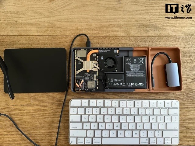 玩家魔改 Steam Deck，变身便携式键盘电脑 | Nestia