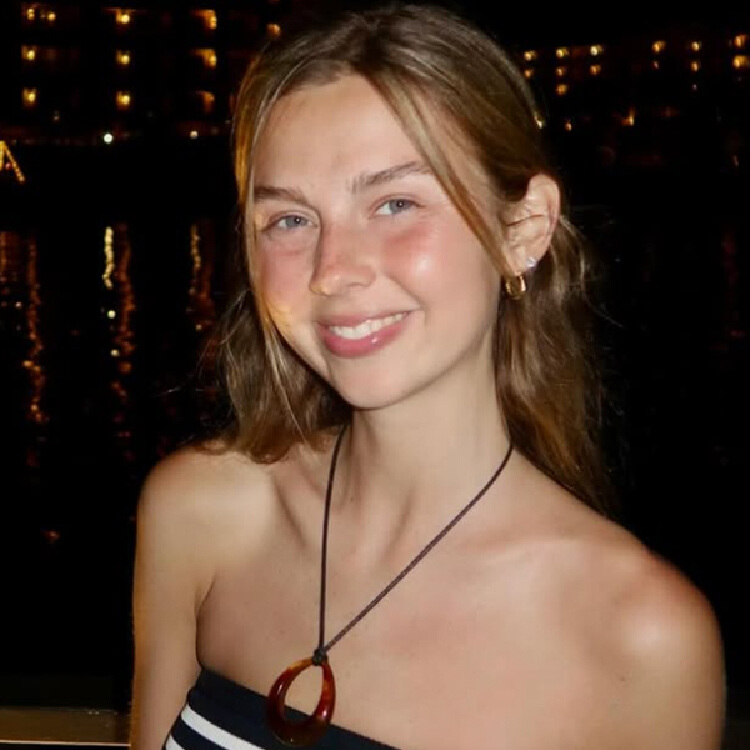 TikToker Sydney Towle Shares Heartbreaking Update on Cancer Journey at Age 25 | Nestia