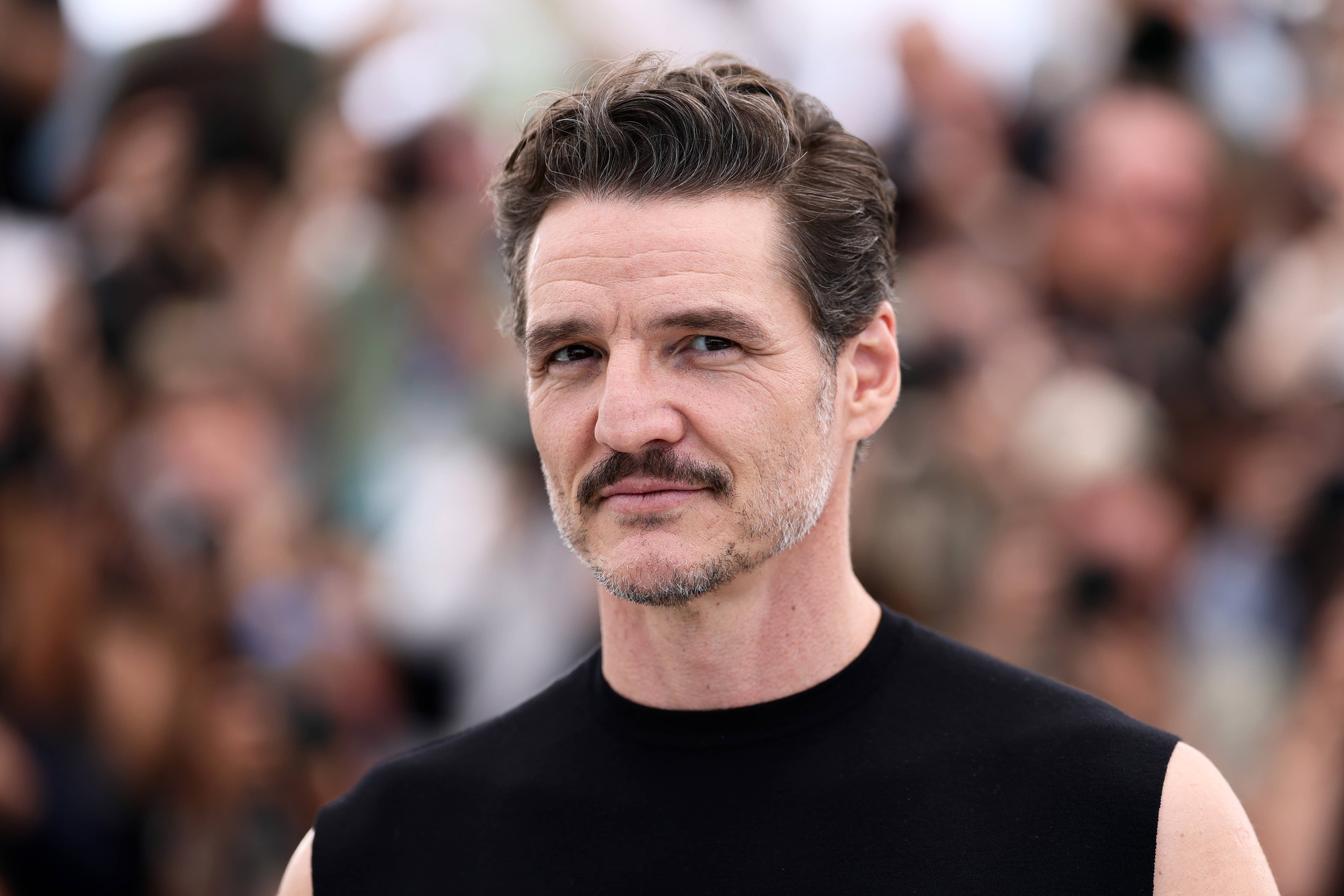 A Pedro Pascal Lookalike Contest Winner Looks So Much Like The Actor ...