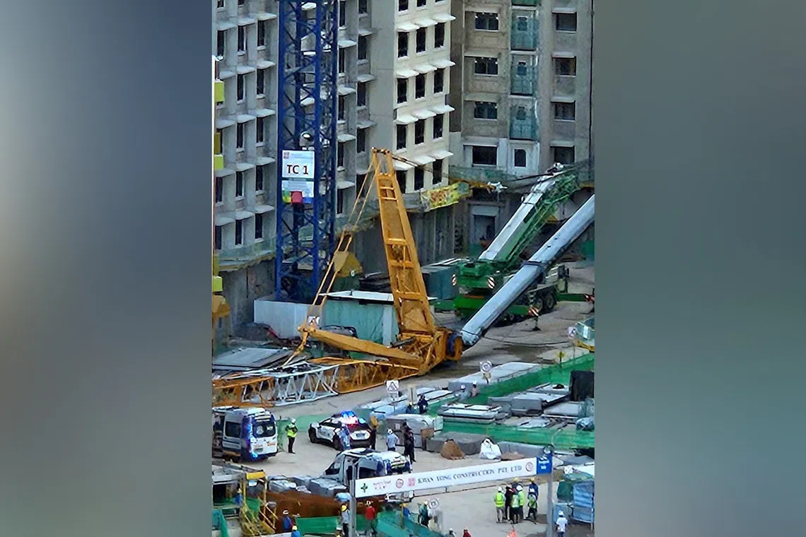 Worker injured after being hit by fallen crane at Sin Ming BTO ...